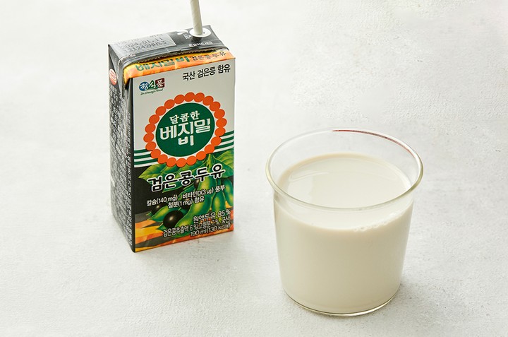 [베지밀] 달콤한 B 검은콩 두유 (190mL X 24팩) - 마켓컬리